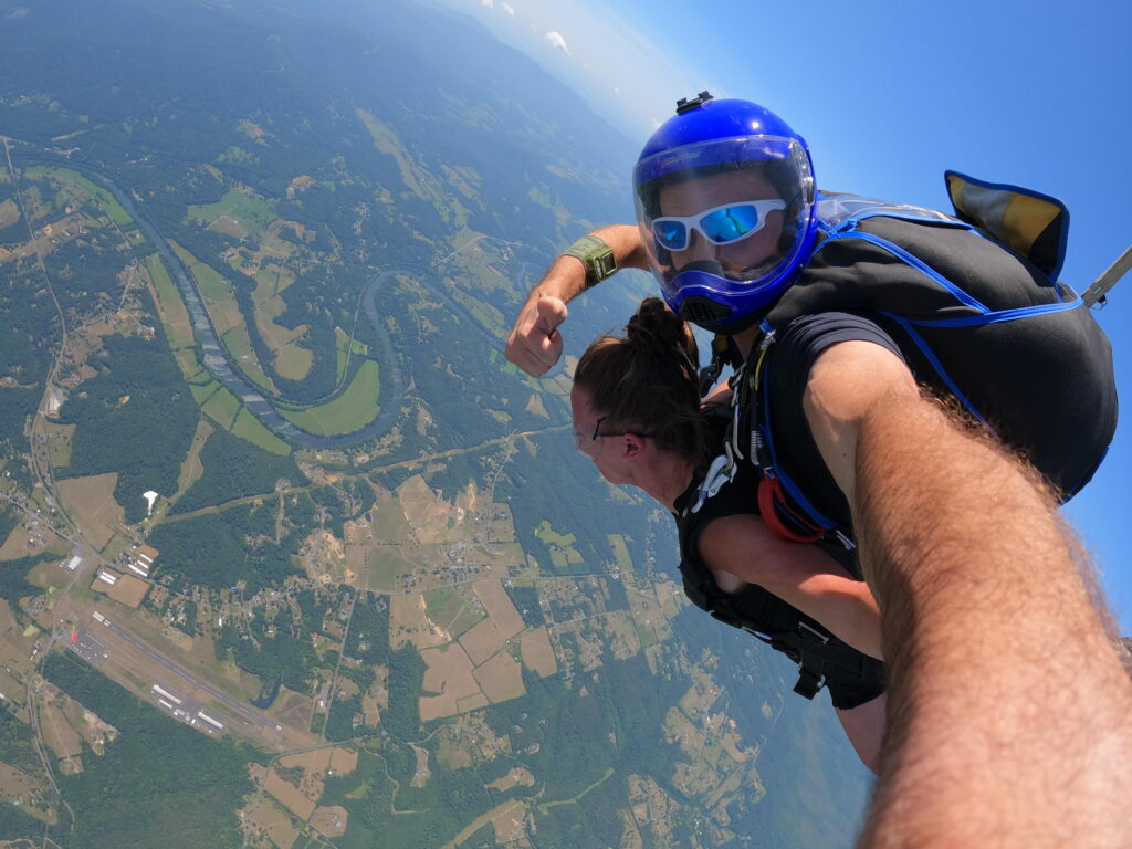 The Best Skydiving Experience in Northern Virginia | Skydive Front Royal